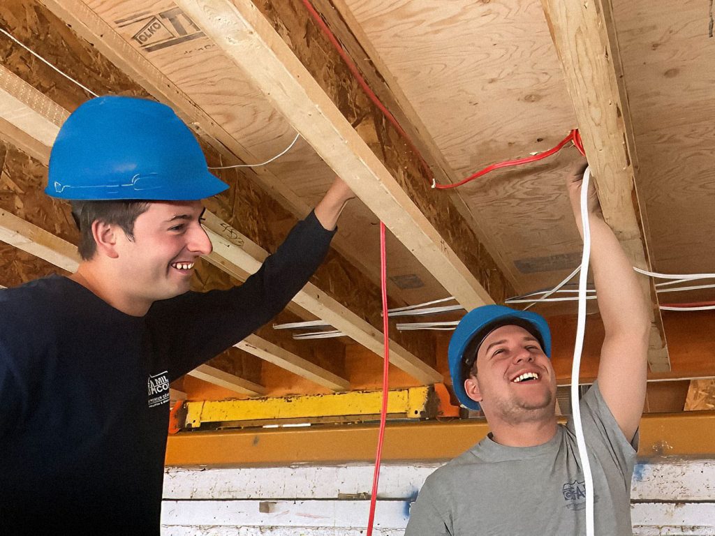 Entrepreneur électricien - Camil Jacob